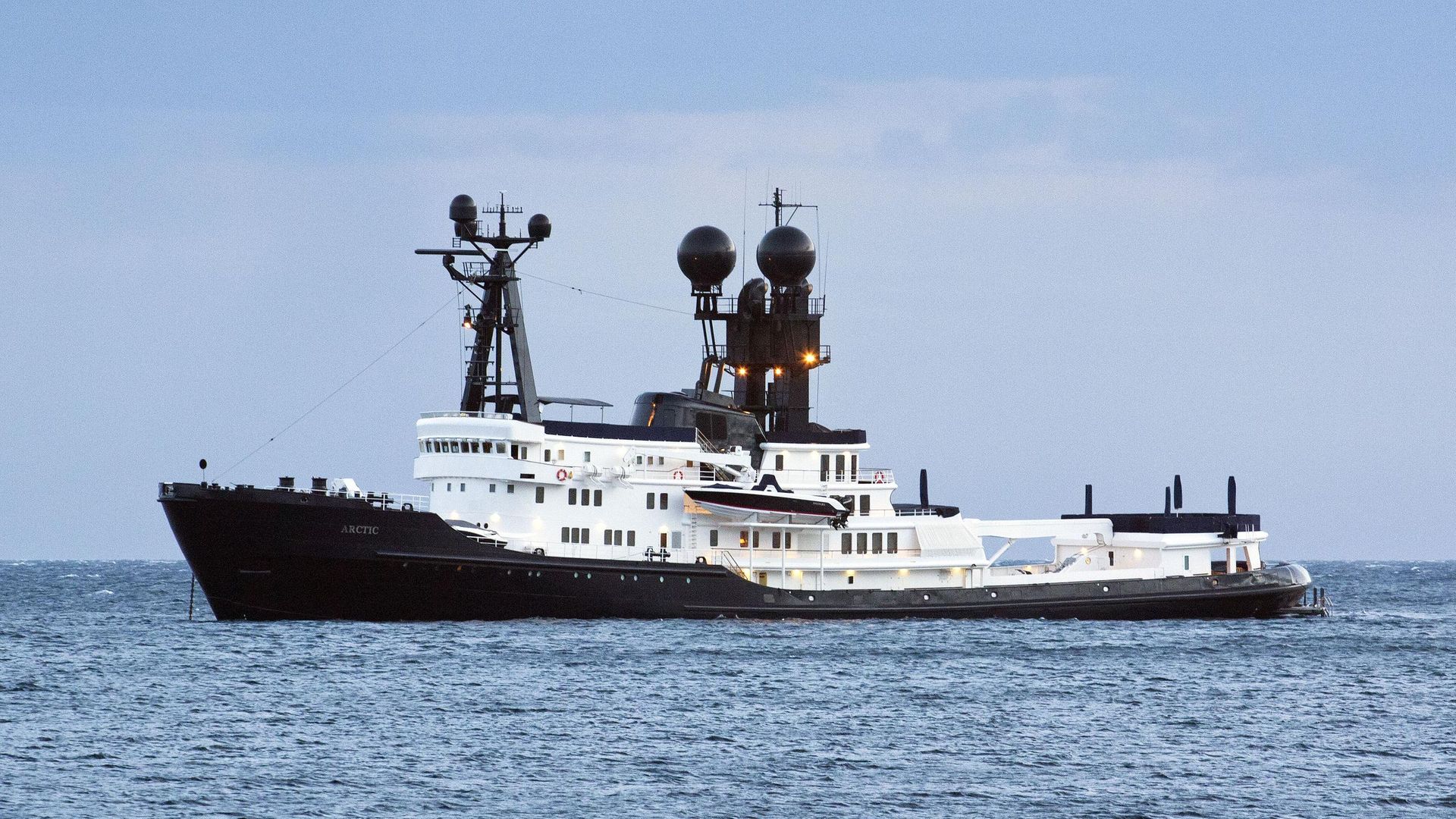 Arctic P yacht (Schichau-Unterweser, 87.57m, 1969)